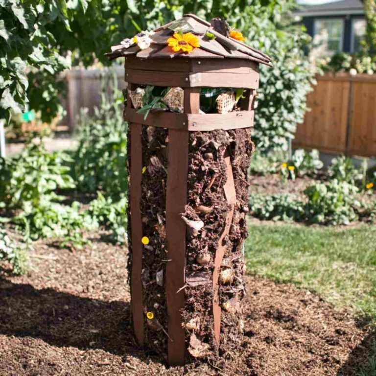 18 Organic Composting Area Ideas to Turn Waste Into Garden Gold!